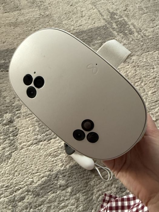 Продам VR окуляри Meta Quest 3 S 128 GB: 12 300 грн. - VR окуляри ...