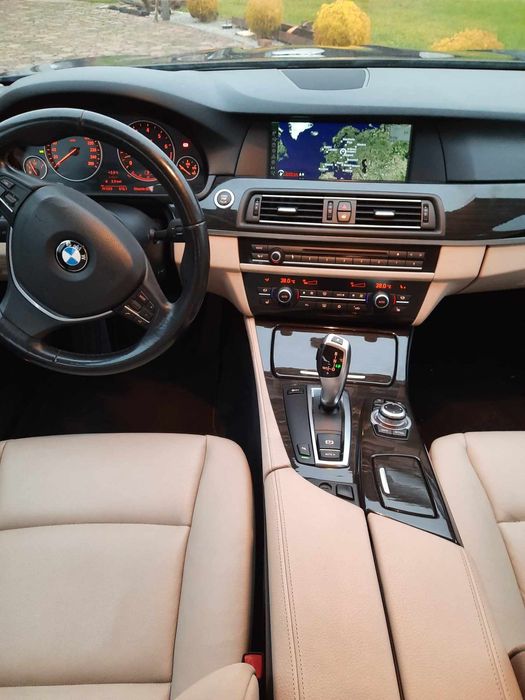 BMW F10 benzyna 3.0 Warka • OLX.pl
