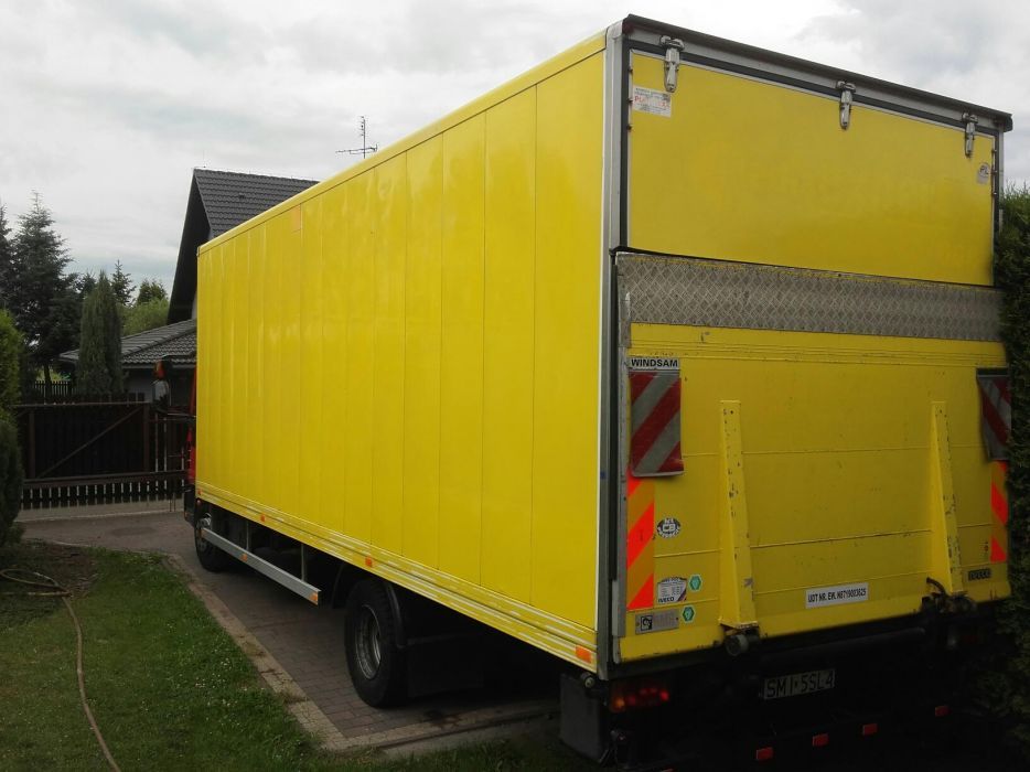 Transport ciężarowy,ciężarówka z windą,winda,ton,solówki,ciężki,drogow ...