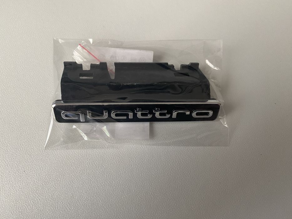 Шильдик эмблема значок quattro в решетку радиатора audi a4 b9 q5 80a ...