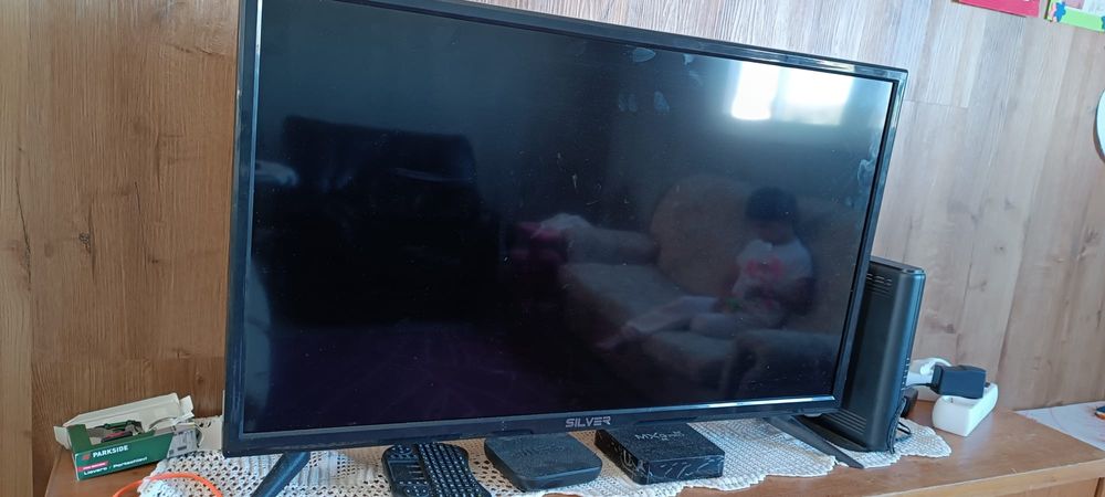 TV Silver 32 polegadas Fernão Ferro • OLX Portugal