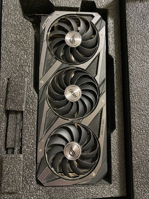 ASUS ROG Strix Gaming OC RTX 3070 Ti: 15 327 грн. - Комплектуючі та ...