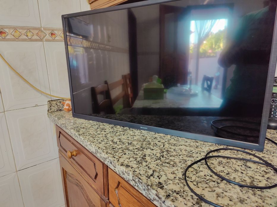 Smart TV Sharp 32 Argoncilhe • OLX.pt