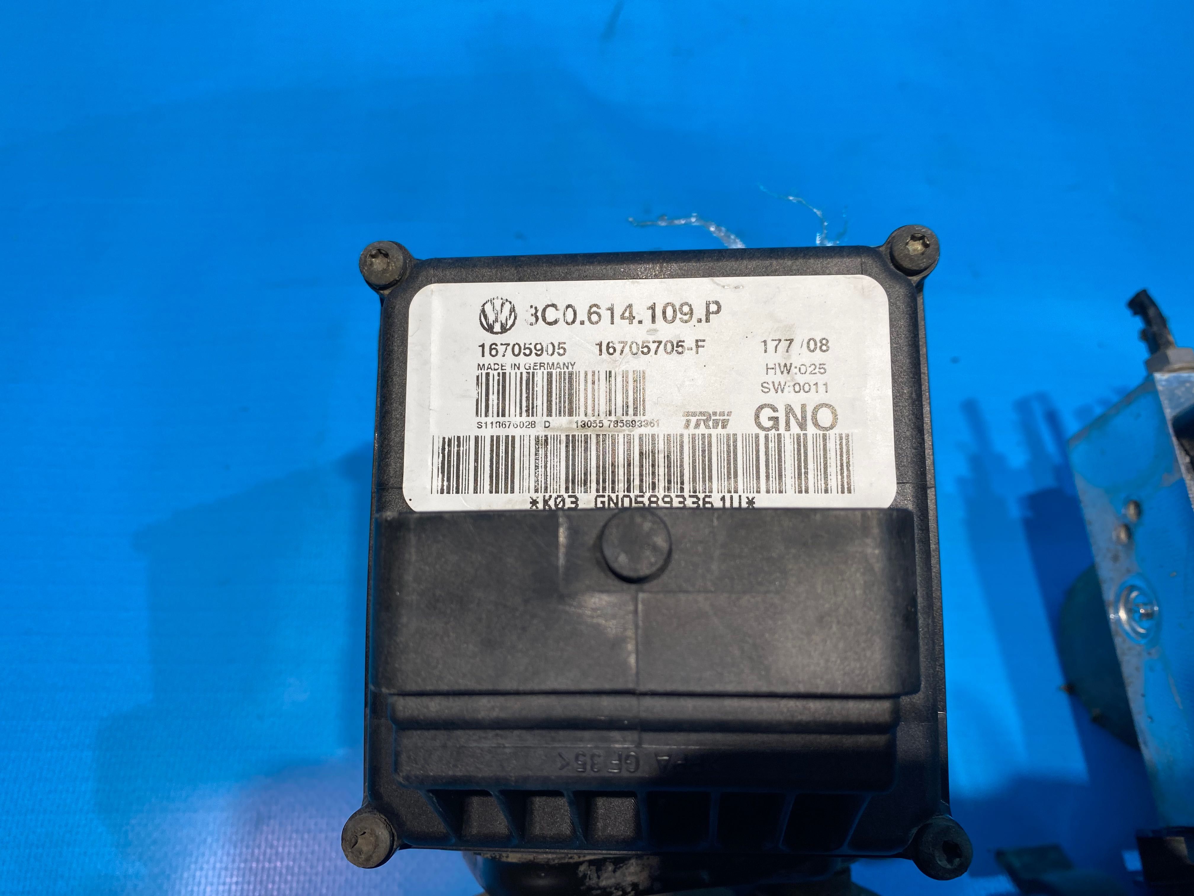 Блок ABS vw passat b6 b7 Audi A4 b8 a5 8T Пассат б6 б7 Ауді а4 а5 а6 ...