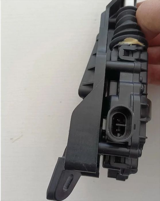 Замок Петля Актуатор Tesla Model 3 Рест 2021-2023 Model Y 2020-2023: ...