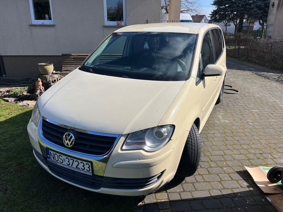 VW Touran 1,9 TDI DSG 7 osobowy Gniewkowo • OLX.pl