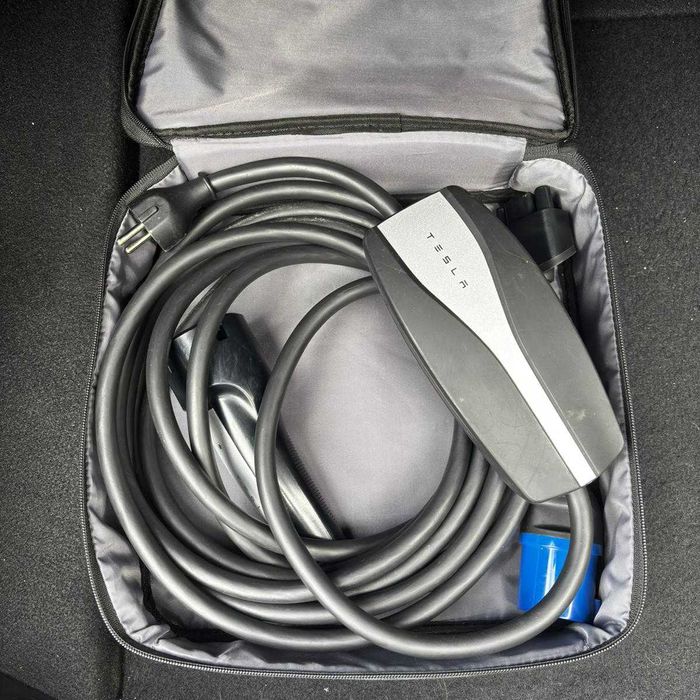 Tesla Model 3 Long Range Dual Motor AWD Santa Maria de Lamas • OLX.pt