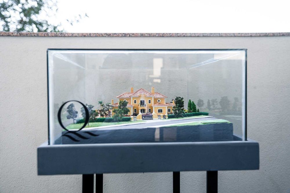 Maquete / Model of house in Qunita do Lago (design by Eric Castaldo ...