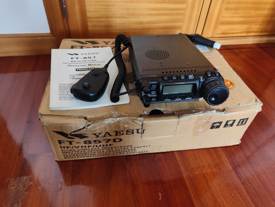 Yaesu FT-857D HF/VHF/UHF Bougado (São Martinho E Santiago) • OLX.pt