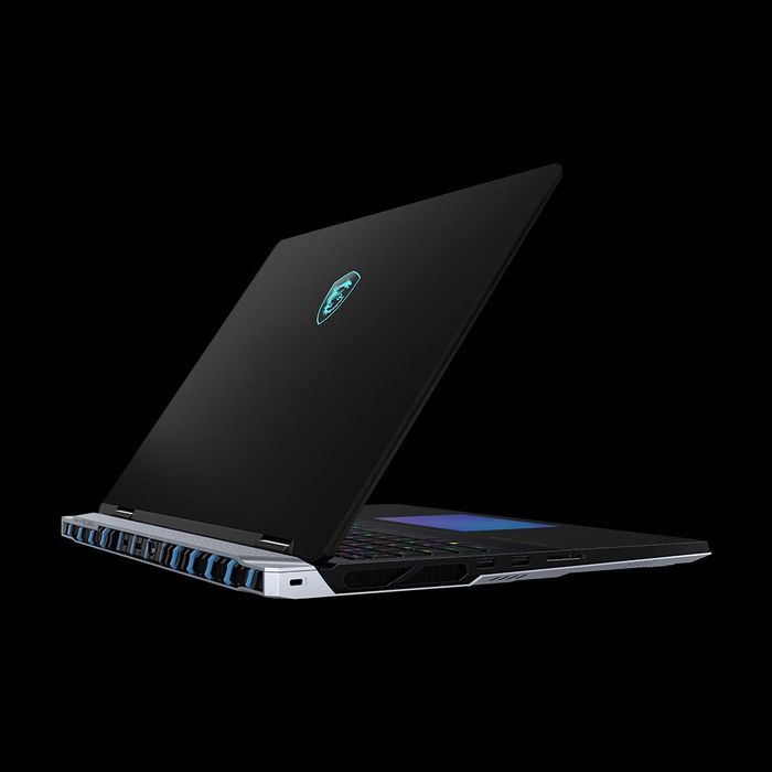 MSI Titan 18 - 120Hz • 4K • Core Ultra 9 285HX • 64GB • RTX 5080 • 2TB ...