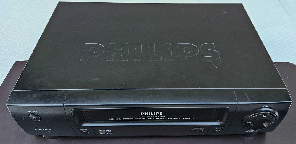 Magnetowid VHS Philips VR 200 Leśna • OLX.pl