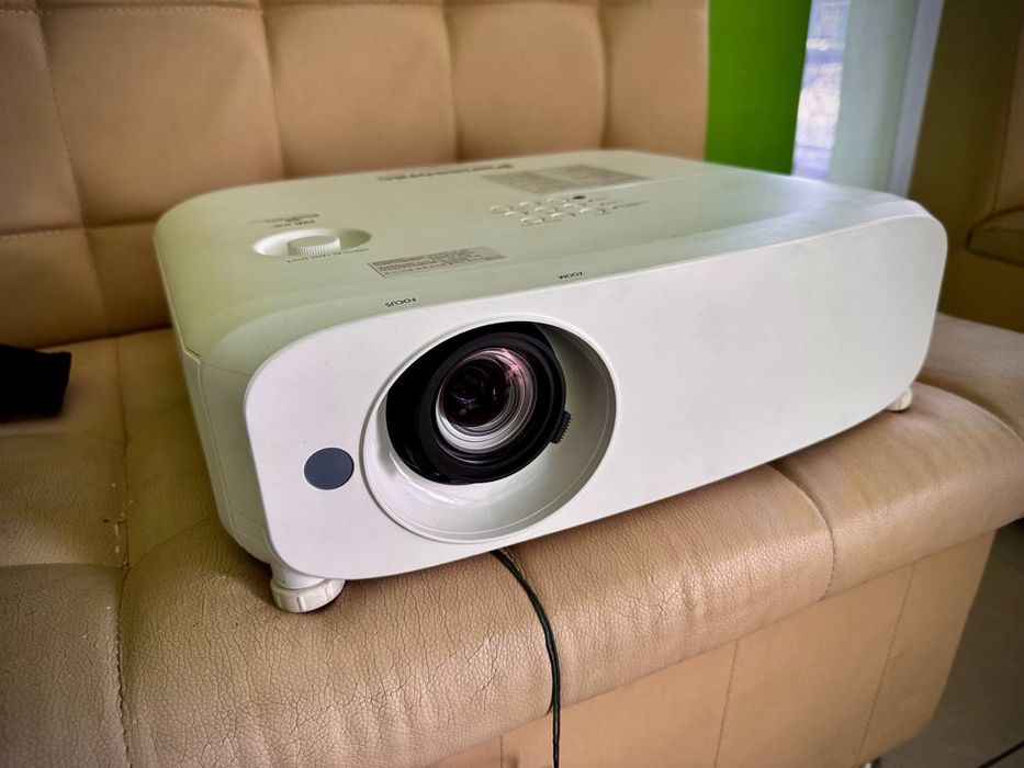 Проектор Panasonic PT-VX600 XGA: 35 000 грн. - Проектори Хмельницький ...