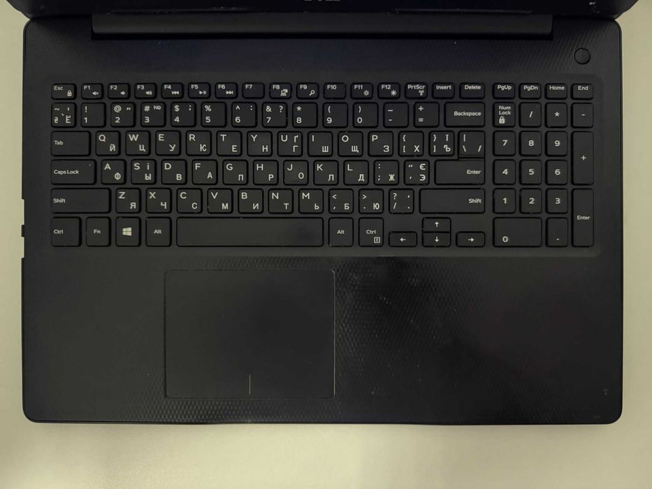 Dell Inspiron 3583 i7-8565U / 8GB / 256 GB SSD / Win 11 / Radeon 520: 8 ...