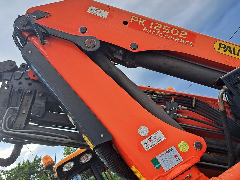 Palfinger Żuraw HDS Crane JCB Fastrac Terenowy JCB 3220 leśny wolnobie ...