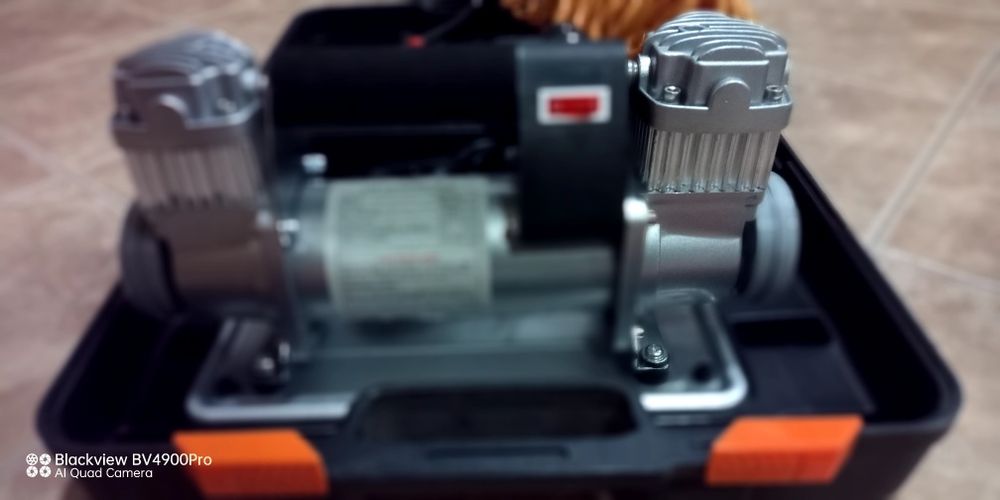 Compressor portátil 12v 300l/minuto São Roque • OLX Portugal