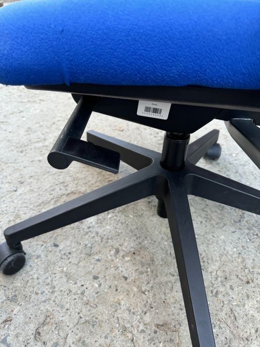 Fotel biurowy obrotowy firmy Steelcase - używane meble biurowe Jarosław ...