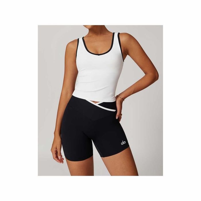 Топ Alo Yoga Contrast Line Tank White: 2 650 грн. - Топи Київ на Olx