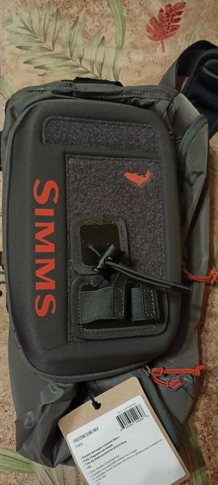 Рибальська сумка Simms Freestone Sling Pack Pewter: 5 000 грн. - Полювання / риболовля Львів на Olx