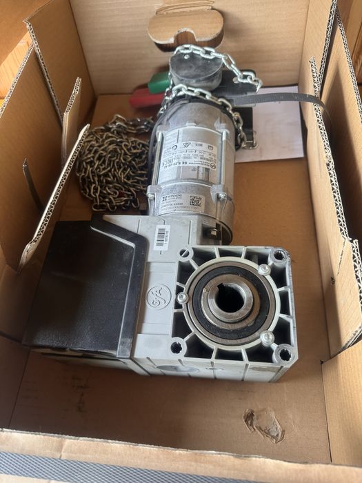 Napęd do bramy przemysłowej GfA Elektromaten 400 i 230v Warszawa Bemowo ...