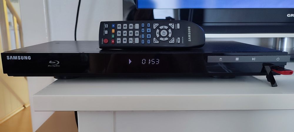 DVD Проигрователь SAMSUNG BD D5300 Blu-ray Samsung BD-D5300 Blu-ray D: 1 000 грн. - Планшетні ...