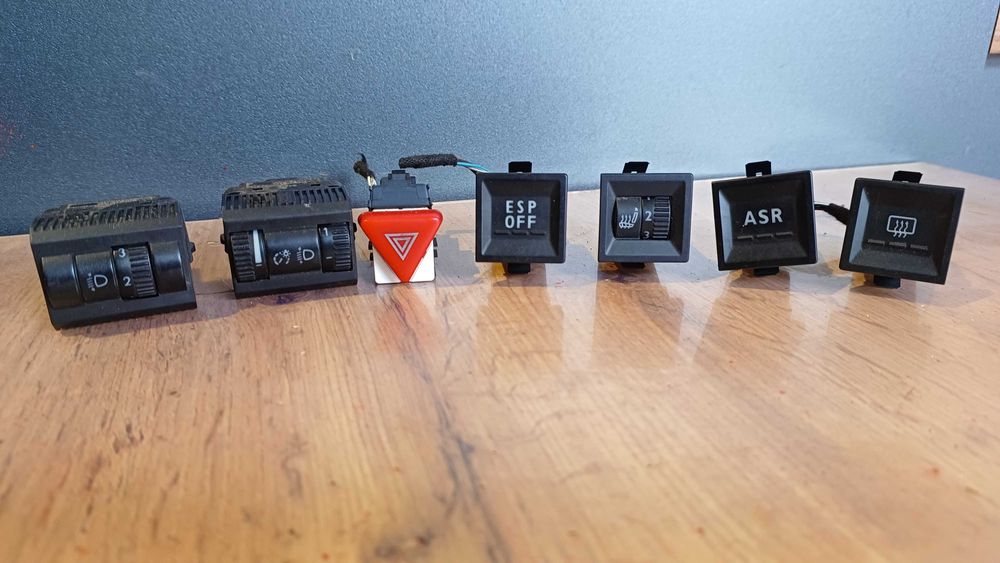 Кнопка торпеди Volkswagen T5 ESP ASR Підігрів коректор світла аварійка ...