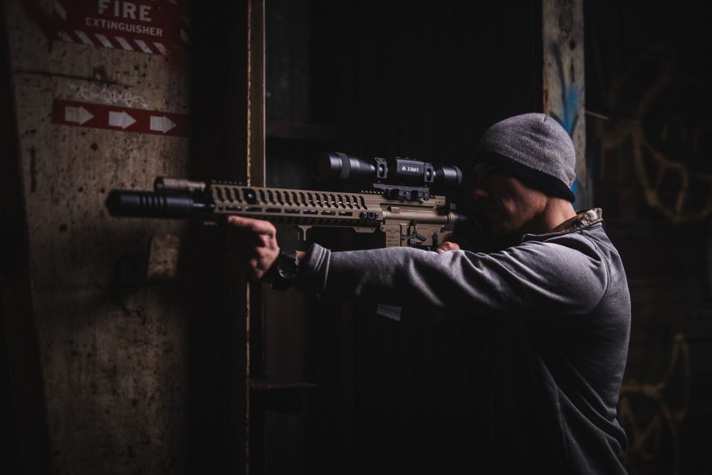 Luneta noktowizyjna ATN X-Sight 5 V2 5-25x Dzień/Noc 4K Łomianki • OLX.pl