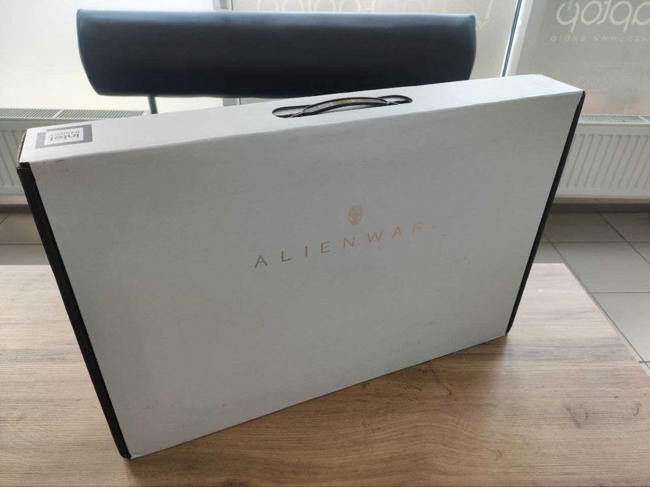 Dell Alienware M18 R2 QHD RTX 4090/i9-14900HX/64GB/1TB Win.11: 164 999 ...