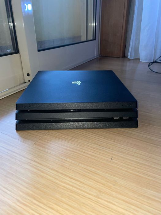 PS4 PRO como novo Fafe • OLX.pt