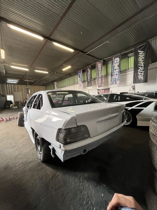 Bmw e36 v8 coupe m60b30 do dokonczenia Rybnik • OLX.pl