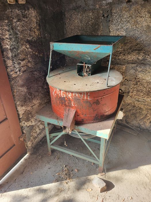 Moinho de Milho /cereais, pedras mó Agrovil Viana Do Castelo (Santa ...