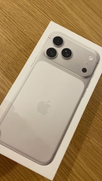 IPhone 17 pro max Costa • OLX.pt