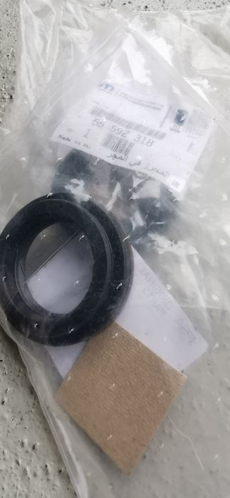 Uszczelniacz Półosi Opel Astra J. Astra K. Corsa E. Insignia 07 ...