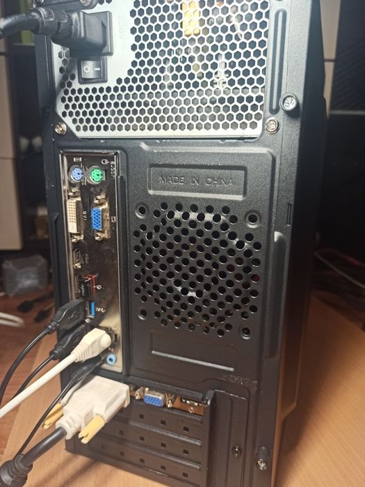 Комп'ютер на Xeon E3-1220v3. Сокет 1150: 3 650 грн. - Настільні комп ...