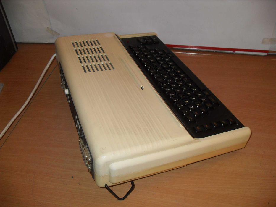 ELWRO 800-3 Junior - stary polski komputer Kraków Prądnik Biały • OLX.pl