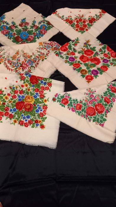 Женская хустка платок шерстяной и х б 25 грн Хустки Київ на Olx