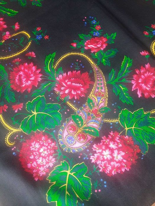 Шерстяна хустка привезена із США виготовлена в Японії 510 грн Хустки Городенка на Olx