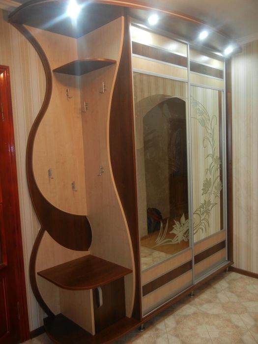 Шафа прихожа з дверима купе 7 000 грн Меблі для передпокою