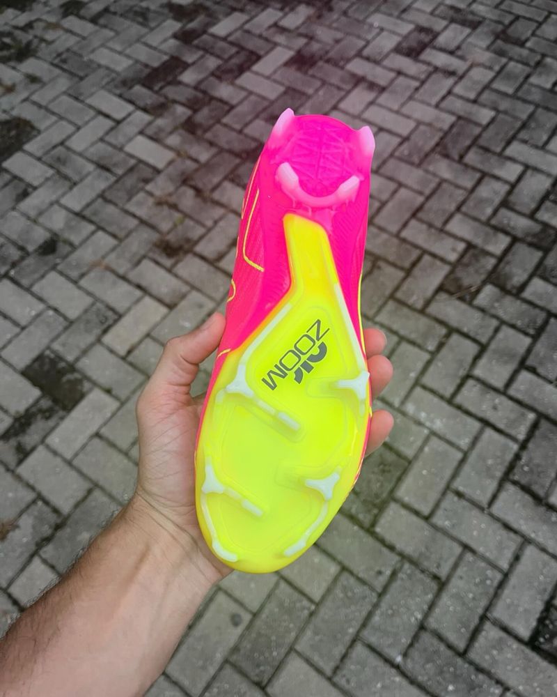 Бутсы Nike Air Zoom: 850 грн. - Футбол Львів на Olx