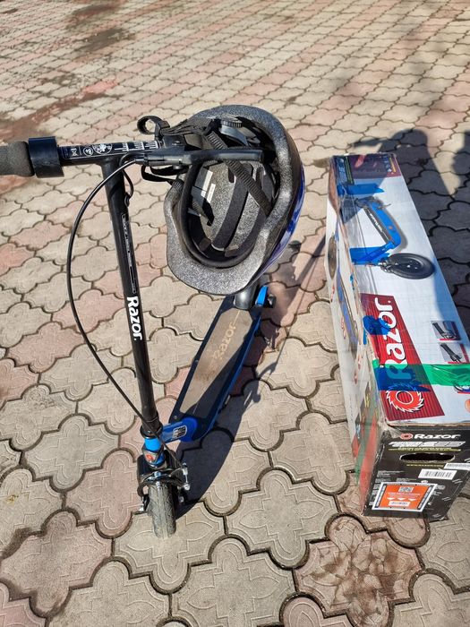 Eлектросамокат Razor S85 Power Core 12 В 8+ Blue: 6 750 грн ...