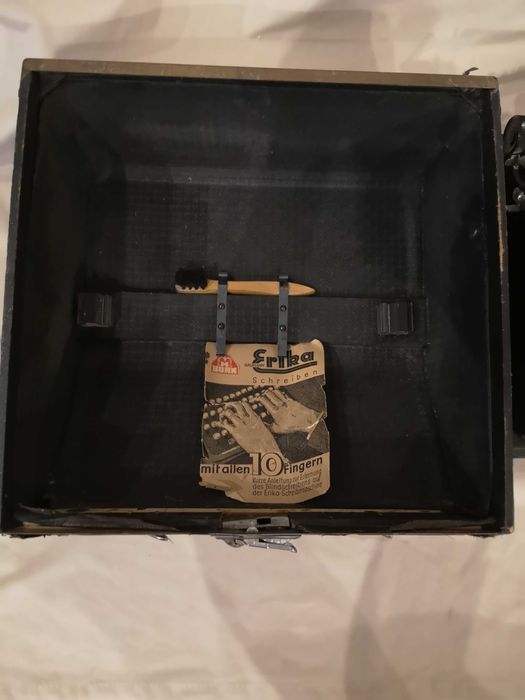 Maszyna do pisania z lat 30 ERIKA Szczecin Centrum • OLX.pl