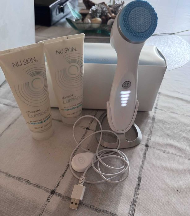 Kit NU SKIN Nuskin ageLOC LumiSpa iO Azul (Normal) + base+ carregador Pombal • OLX.pt