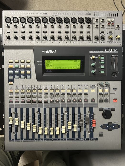 Mikser cyfrowy Yamaha 01V Szydłowiec • OLX.pl