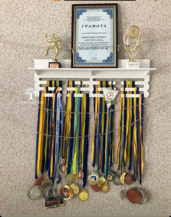 Медальница холдер медальниця підставка для кубків медалей: 490 грн ...