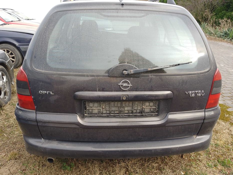 Opel Vectra B Kombi Zderzak Tył Maszków • OLX.pl