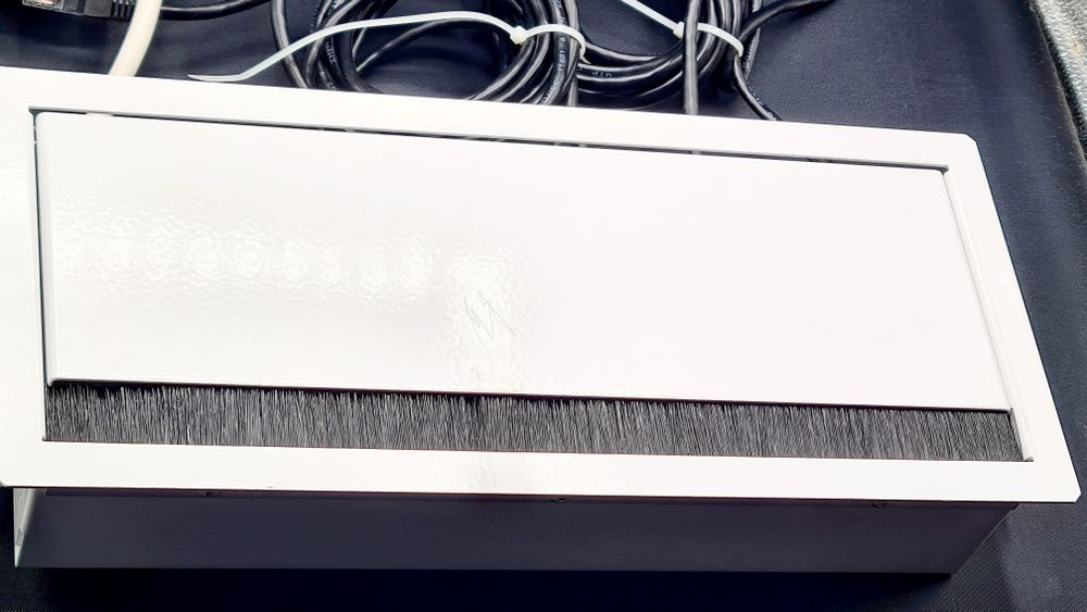 Maxbert power strip metalowa kaseta z gniazdami zasilającymi x3+rj x3 ...