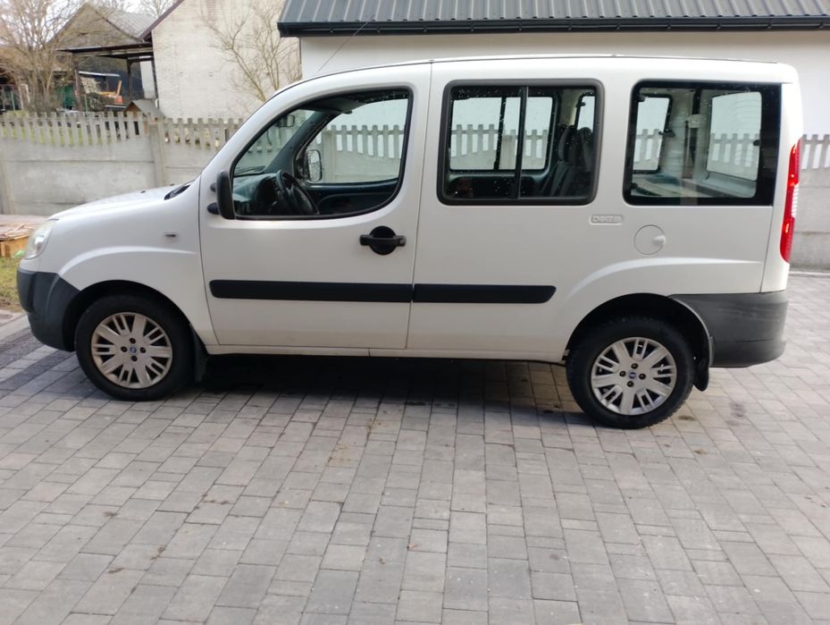 Fiat Doblo 5 osobowy klimatyzacja Tarnogród • OLX.pl