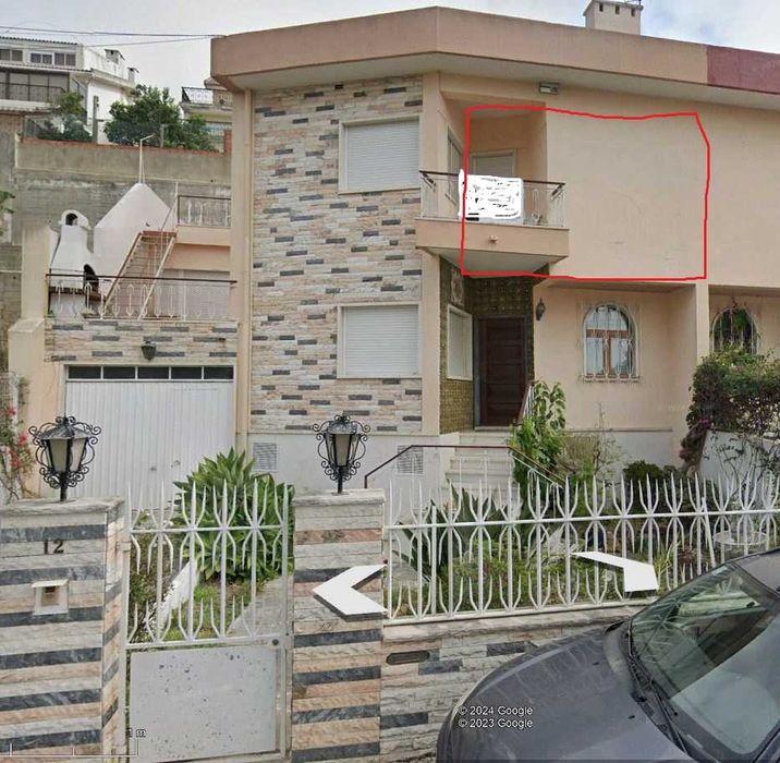 Amadora,Quartos em moradia Mina De Água • OLX.pt