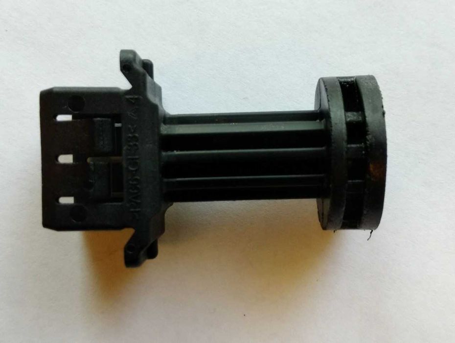 Упор отбойник капота Jeep Compass 17- Renegade 17- Grand Cherokee 21: ...