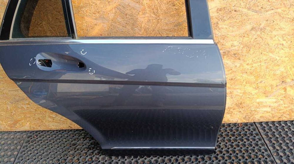 Mercedes W204 Lift Kombi Drzwi Tył Prawy C755 Pobiedziska • OLX.pl