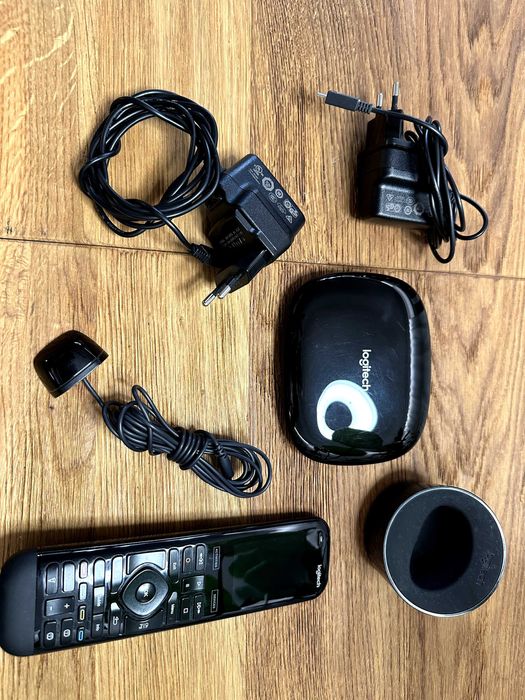 Pilot uniwersalny Logitech Harmony Elite zestaw - jak nowy! Warszawa ...